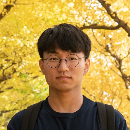 Qifeng Chen (陳启峰)